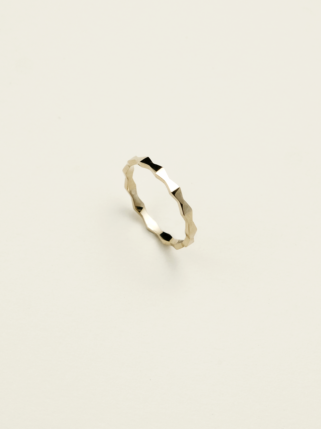 Inel Infinity Column Aur 14k – Enda